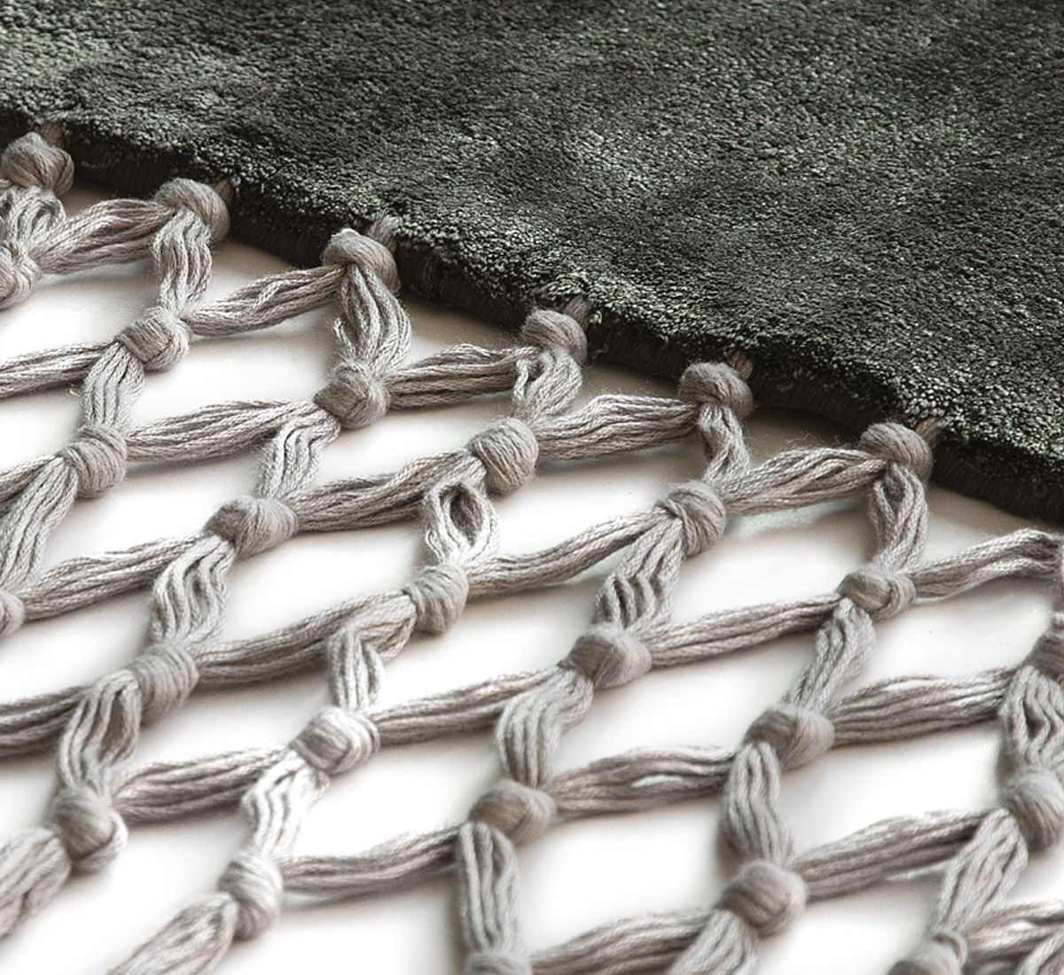 Baxter Fringes Rug: Prices up to 40% off | Ideali Home Singapore